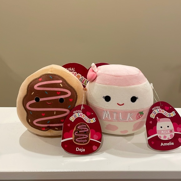 Squishmallows | Other | Nwt 5 Amelie The Strawberry Milk Deja The Donut ...